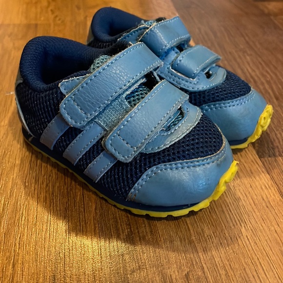 adidas | Shoes | Adidas Infant Velcro Sneaker | Poshmark